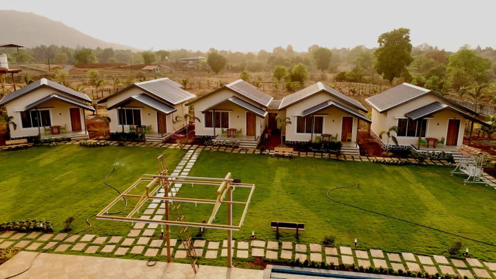 Relax At Sankalp Farm Stay With Pool And Meals. - Karjat
