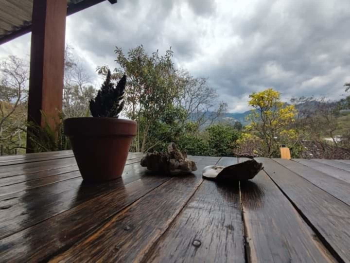 "Los Abuelos" House, Ideal For Your Rest. - Zamora Chinchipe