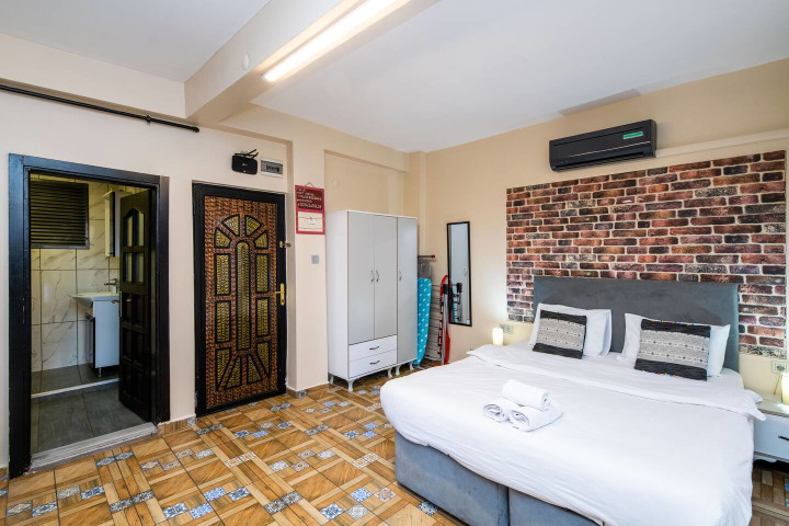 Superior Studio Flat With Balcony 2nd Floor - Beyoğlu