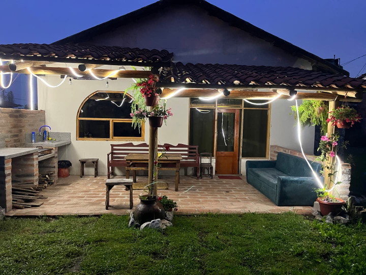 Independent Rustic House - Cotacachi
