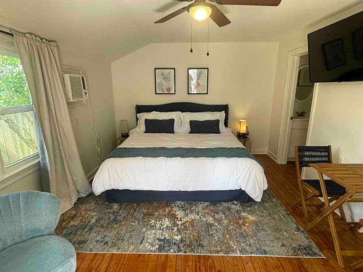 Private, Comfortable Apt W/ Full Kitchen - Houma, LA