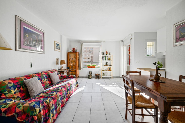 Beaches & Location  Spacious With Terrace - Nice