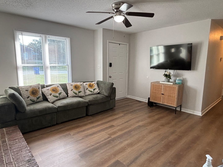 Modern Fayetteville Retreat | Near Fort Liberty - Fayetteville, NC