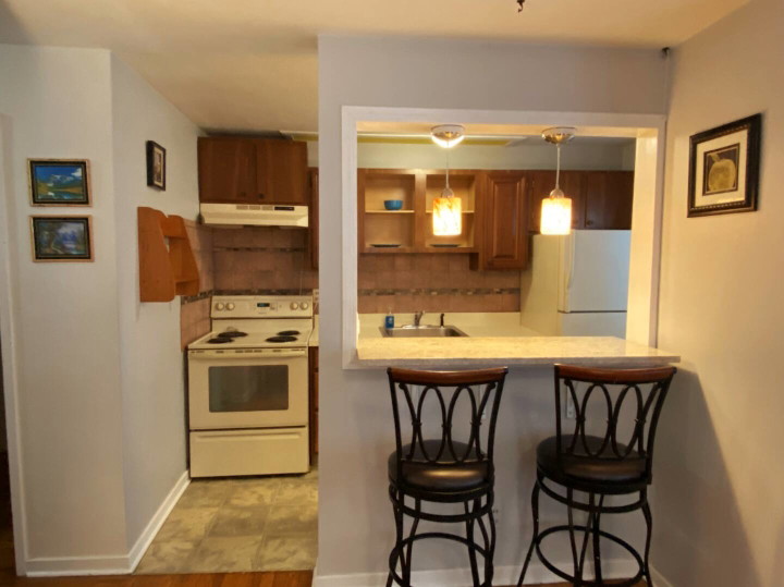 Spacious Home In The Heart Of West Hartford. - Farmington, CT