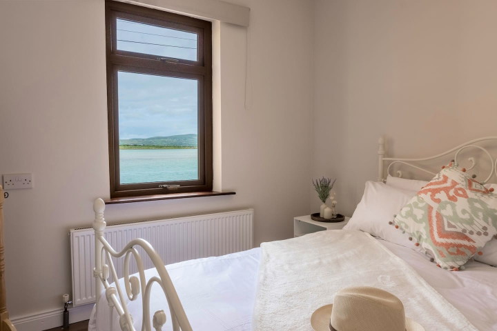 Cosy Beachside Cottage With Sea Views - Ierland