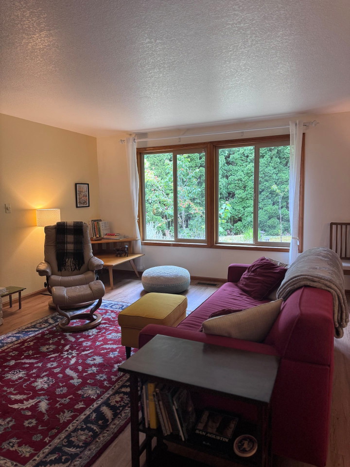 Sarita's Place - Osu / Family Home - Corvallis, OR