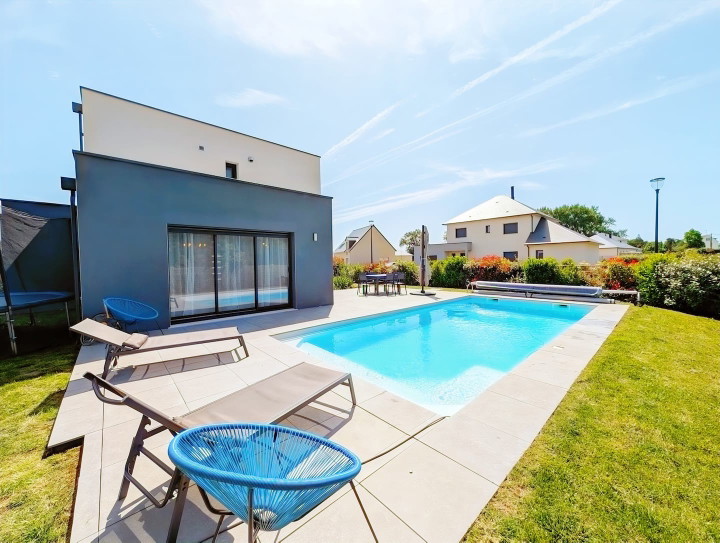 Maison Neuve Avec Piscine Chauffée - Plage à 6 Min - Ouistreham