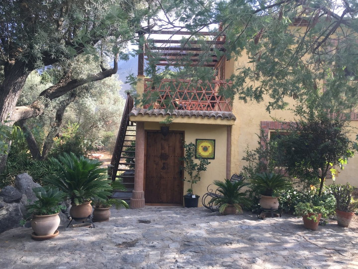 Peaceful & Private Terrace Studio, Mountain Views. - Órgiva