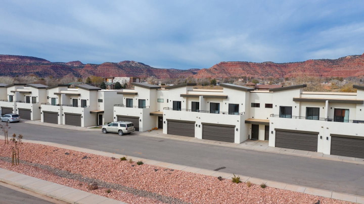 Newly Built 3-bedroom Townhome Near All Trails #11 - Kanab, UT