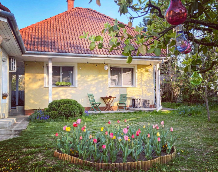 Kisház Gárdonyban /Chill House At The Velence Lake - Lake Velence