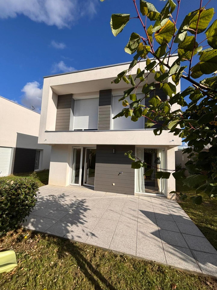 Maison 3 Chambres - Chaleureuse à Illzach - Illzach