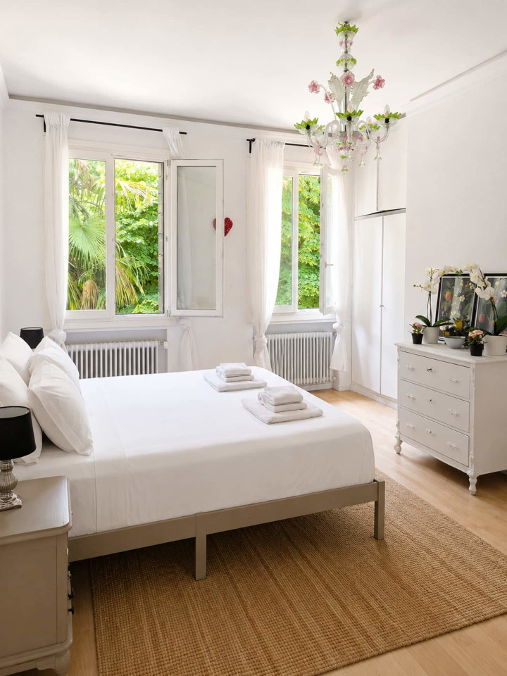 Elegant 2br Retreat With Garden & Parking, Padua - Padua
