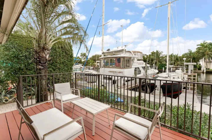 Ft. Lauderdale Las Olas Waterfront - 2br/2br-w/deck - The Bahamas