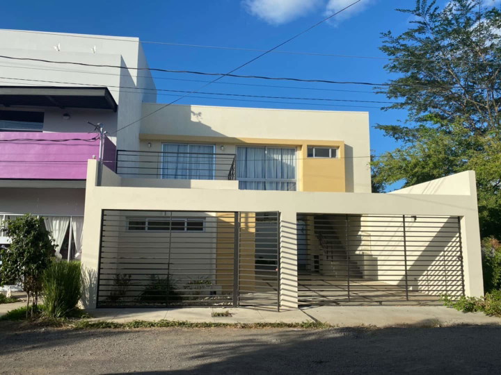 Modern-style Managua Airport Studio Apartment - Managua