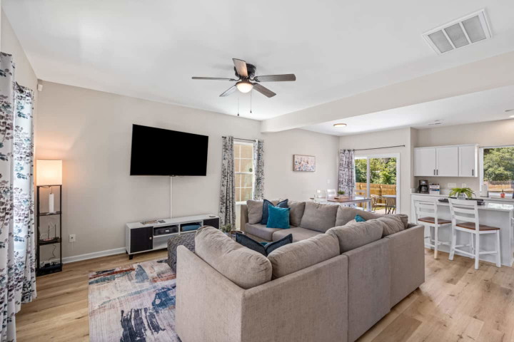 New House W/ New Furniture! Close To Hpu! - High Point, NC