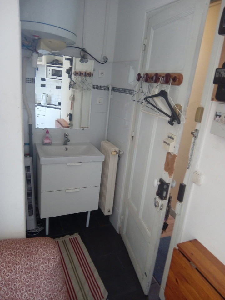 Chambre 10m 2, 8 éTage, Sans Ascenseur, No Wifi - Paris