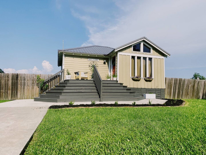 Bonnabel Haus W/ Stocktank Pool Ft. On Diy Network - Folsom, LA