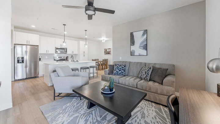 Landing | Modern 2bd, Gym, Pool - Casa Grande