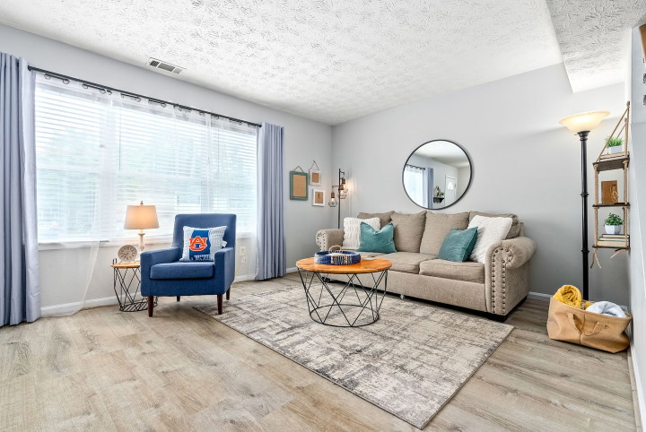 King Bed 3 Bedroom Townhouse Close To Toomers! - Auburn, AL