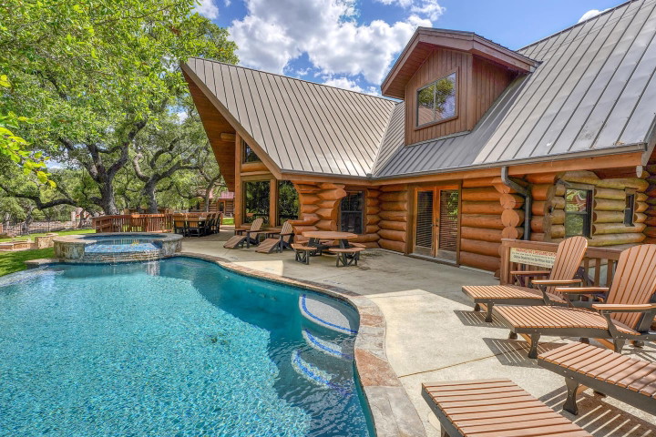 Waterfront 5br W/ Pool, Hot Tub, Kayaks, Etc - Marble Falls, TX