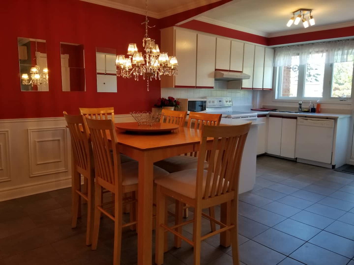 2br + Study Room Or 3 Br, Brossard/ 31+ Days Stays - Brossard