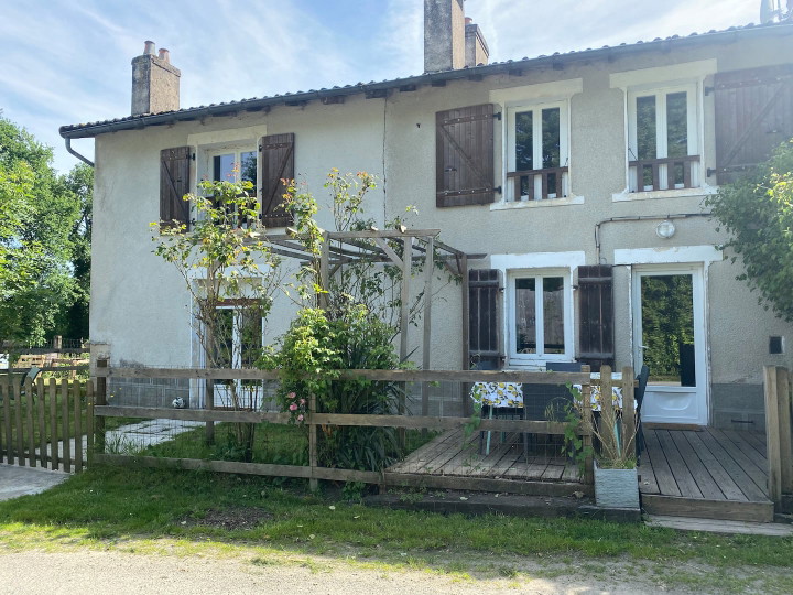 Maison Au Sein Dune Ferme éQuestre - Haute-Vienne