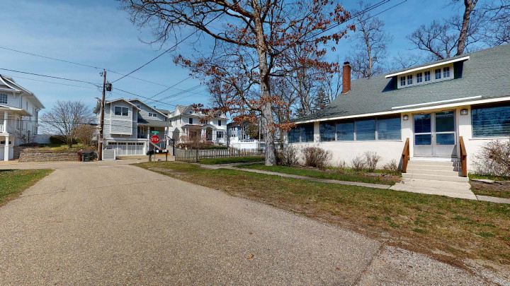 Ft Away From Lake Mi Beaches Golf Tennis Park Trai - Michigan City, IN