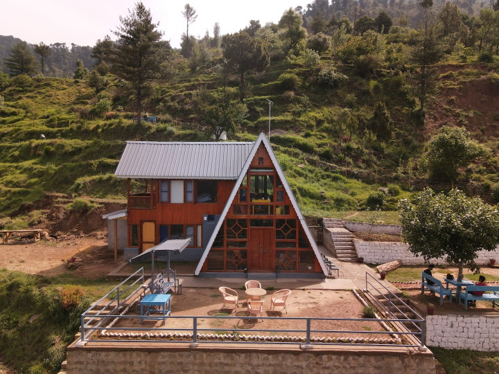 Van Vayu | Cozy A-frame Cottage By Sama Homestays - Patnitop