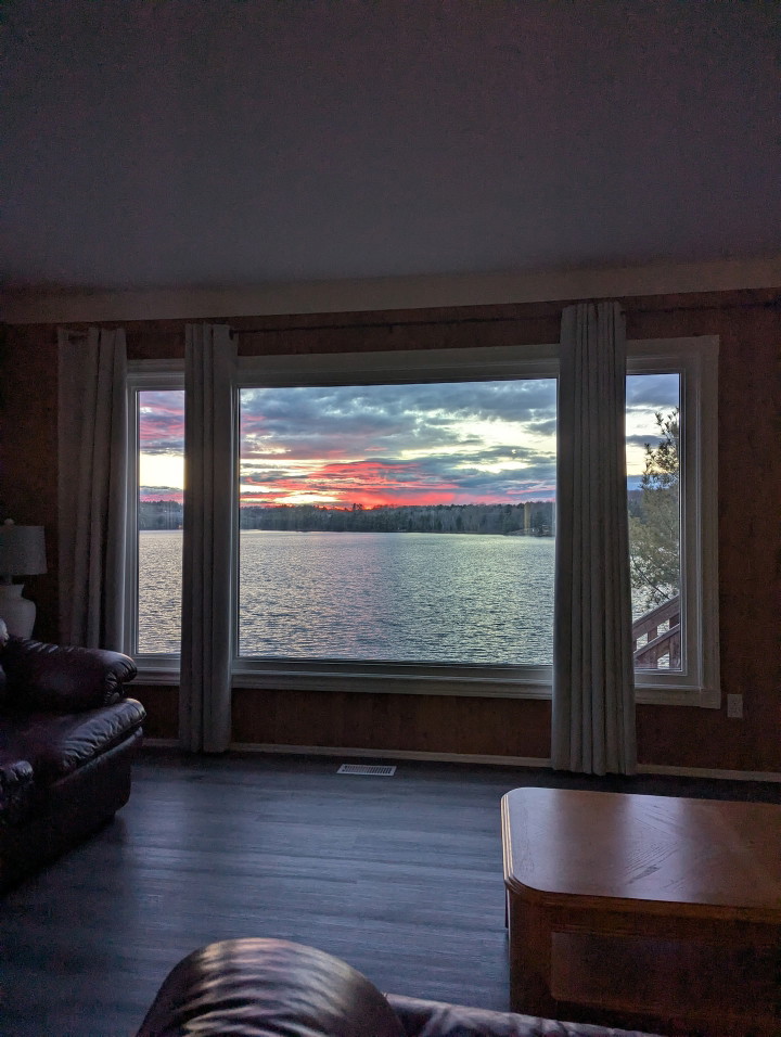 Lakefront Sunset View House - Sudbury Area - 에스파뇰라