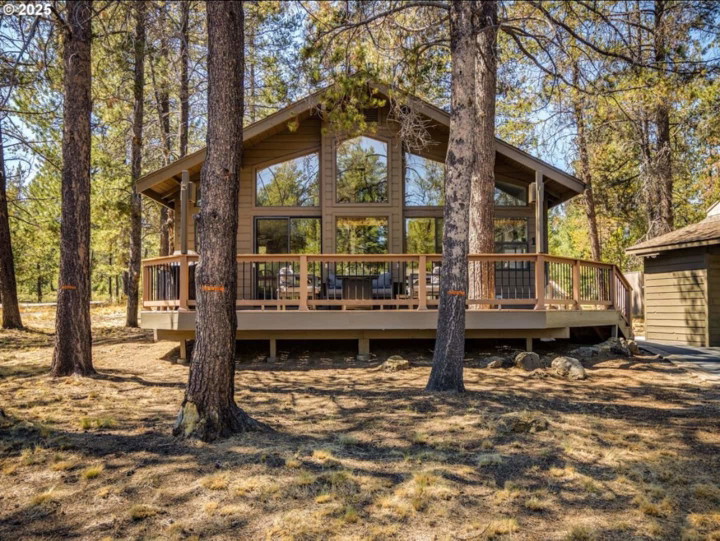 Keller Cabin: Sunriver Getaway - Sunriver, OR