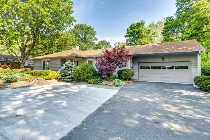 Tree-lined Indianapolis Home ~ 10 Mi To Downtown! - Carmel, IN