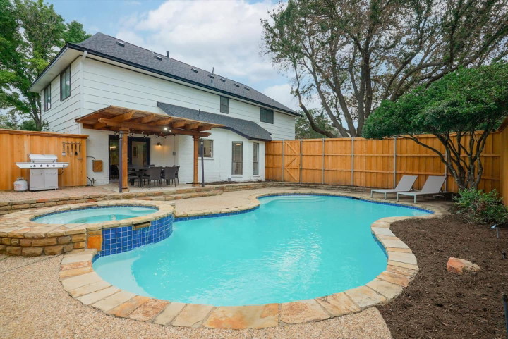 Perfect Getaway Home W 5 Bedrooms & Backyard Oasis - 플레이노