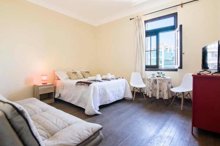 Apartment With A View Of The Square In Palacio Salvo -Suite 18 - Montevideo