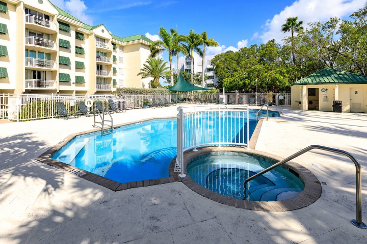 Saint Barts | Key West Condo, Pool & Hot Tub - Key West, FL