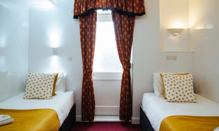 Twin Room Ensuite - Fulham