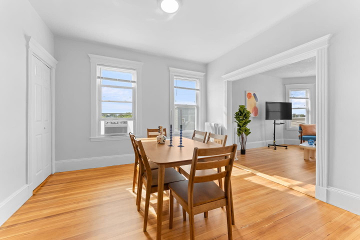 Coastal Living Near City And Airport With Parking - Hull, MA