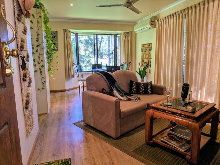 "Noreen's Cosy Nest" Where You Cuddle Up To Nature - Sunshine Coast
