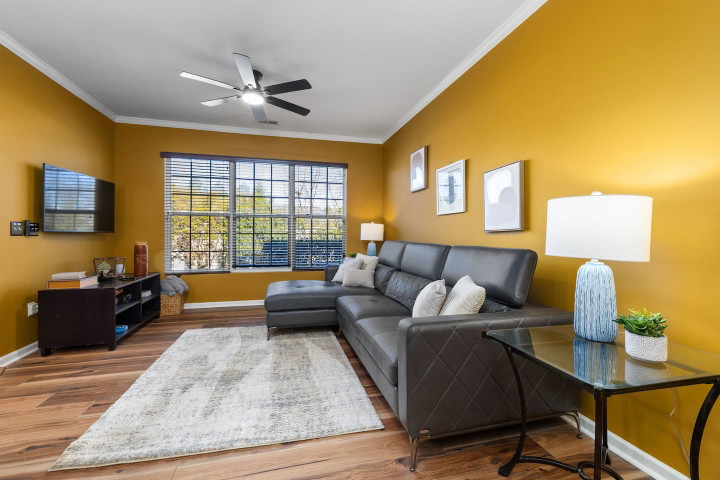 Spacious Home Near Rdu | Pool, Bbq & Self Check-in - Cary, NC