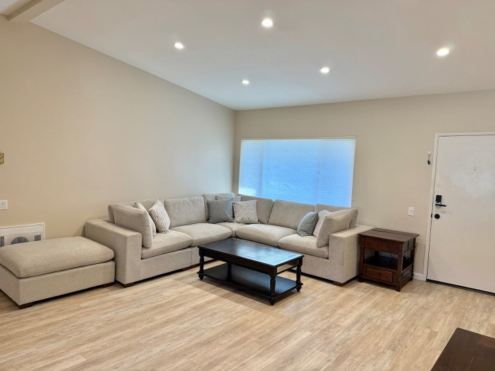 Upstairs Apartment Near Ucsb - Goleta, CA