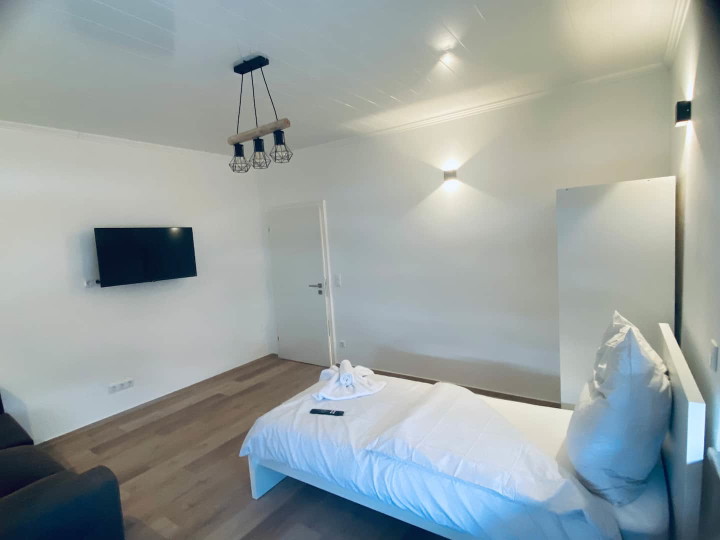 Rhein-neckar-apartments
3 Einzelzimmer Eg - Viernheim