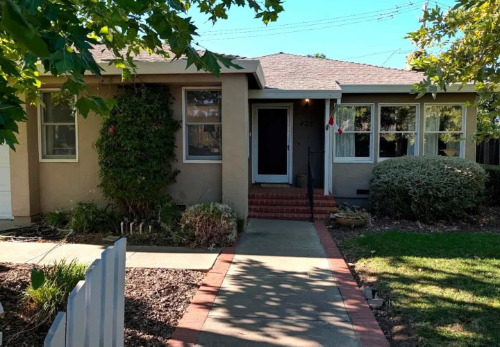 Charming Centrally Located House - Davis, CA