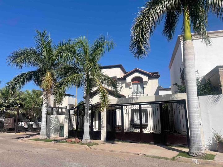 Nice Spacious House In Residencial Montecarlo. - Ciudad Obregón