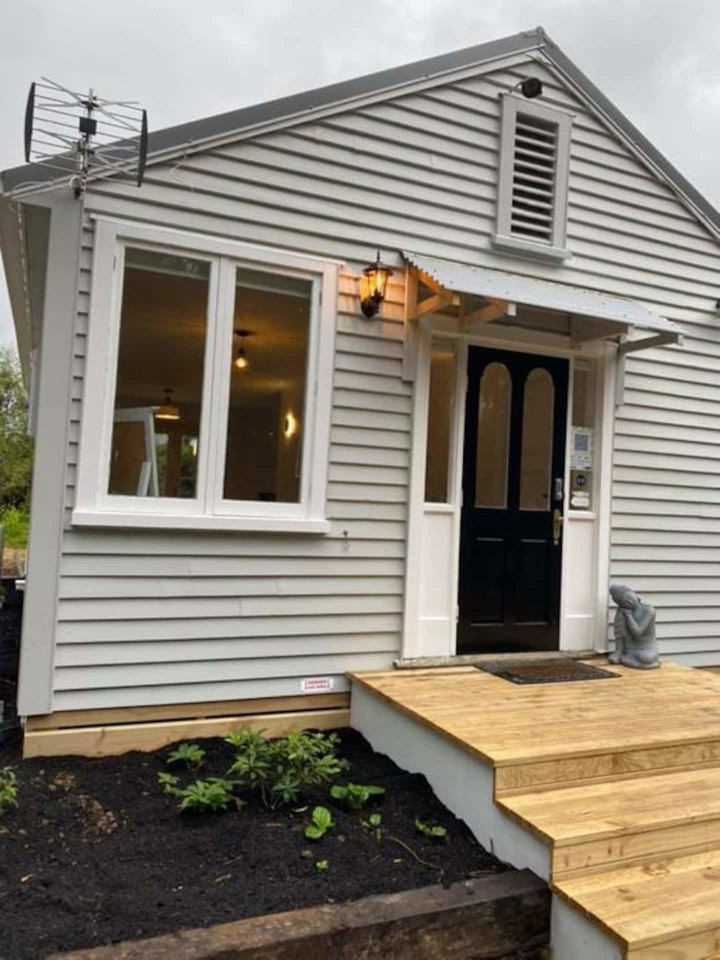 Ohariu Farm Cottage - 