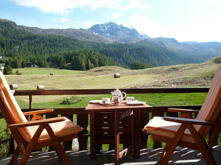 Large Apartment Near Ski Slopes - Sankt Moritz