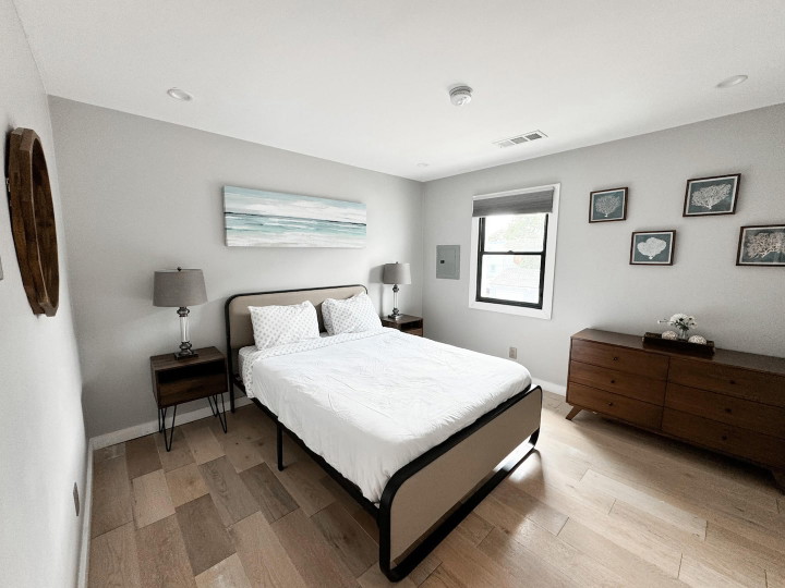 Norfolk 2024 Renovated Beach Apartment - Norfolk, VA