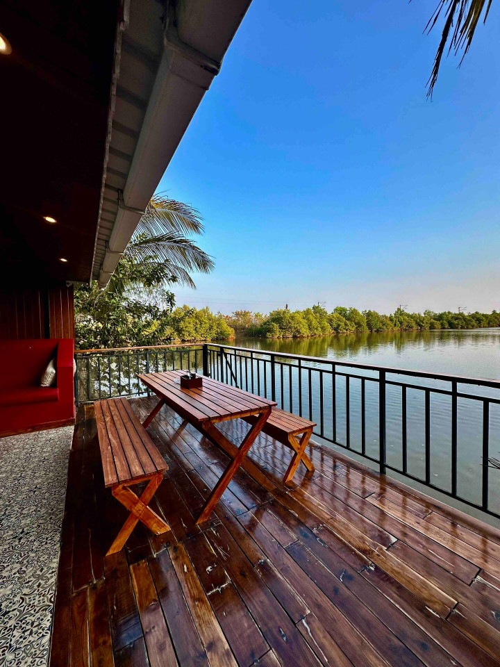 La Maison Privée Au Bord Du Lac - Goa