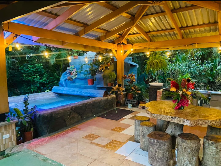 Huguitos House/ Costa Rica (Jacuzzi) - Costa Rica