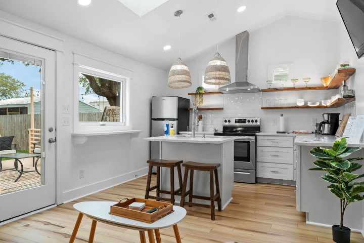 Lucky Secret | Welcome Home To Your Carolina Beach - Carolina Beach, NC