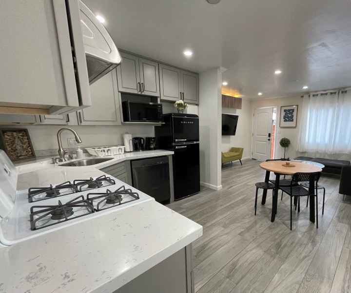 Newly Remodeled Whimsical 2bedroom House-arcadia - Alhambra, CA