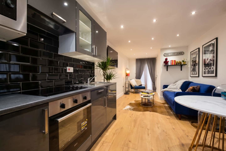 East Dulwich 2br Flat W/ Garden & Driveway Parking - London
